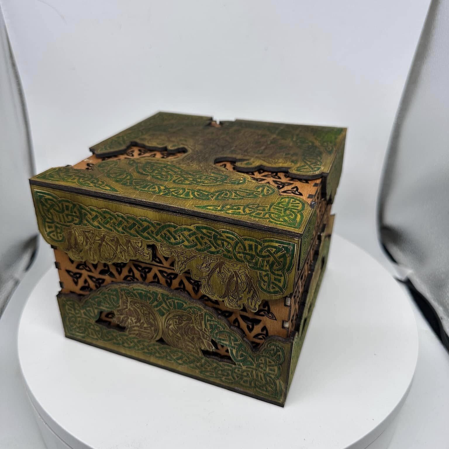 3D Printed Deck Box Guide for TCG Players | Snapmaker Blog